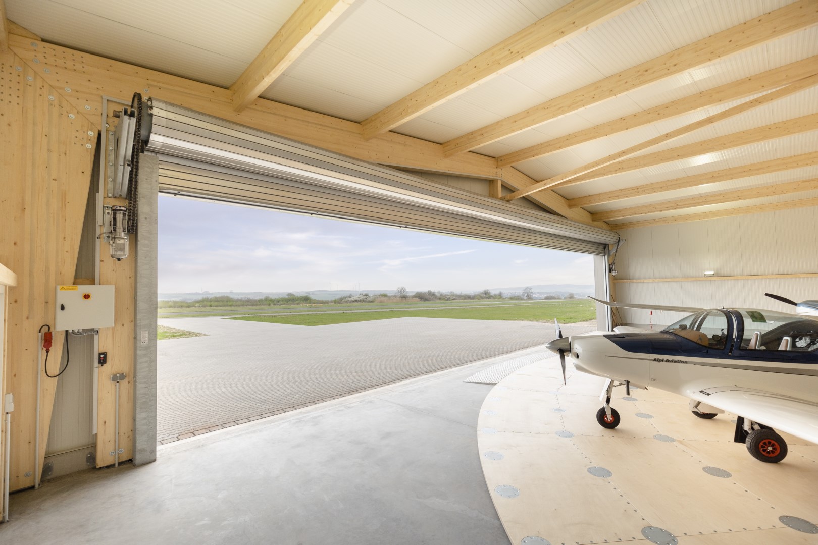 Hangar Engel - Ligna Systems