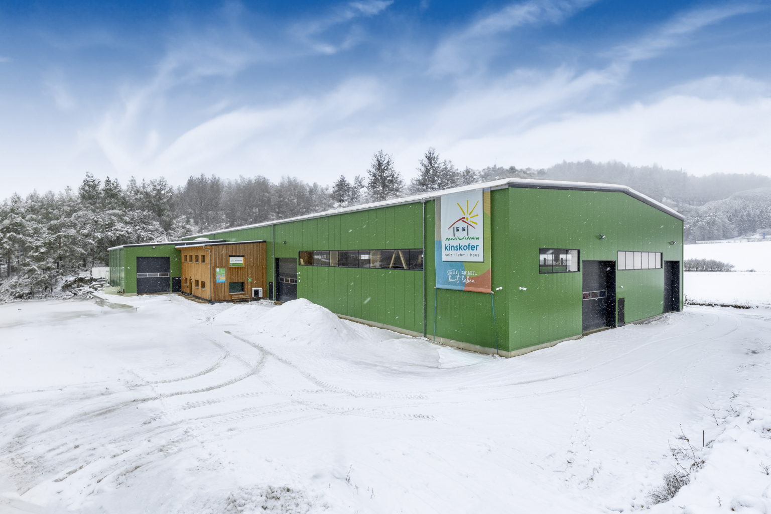 Sustainable Timber Structures for Industrial and Logistics Buildings. LIGNA systems®|