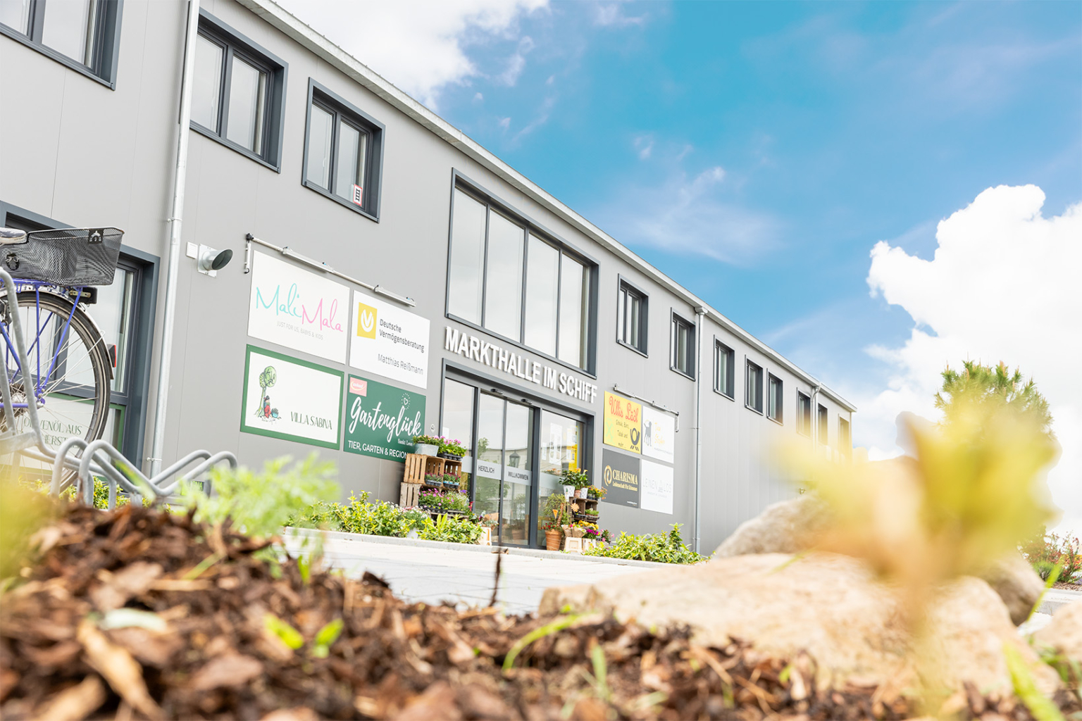 Wooden halls in modular construction by LIGNA systems