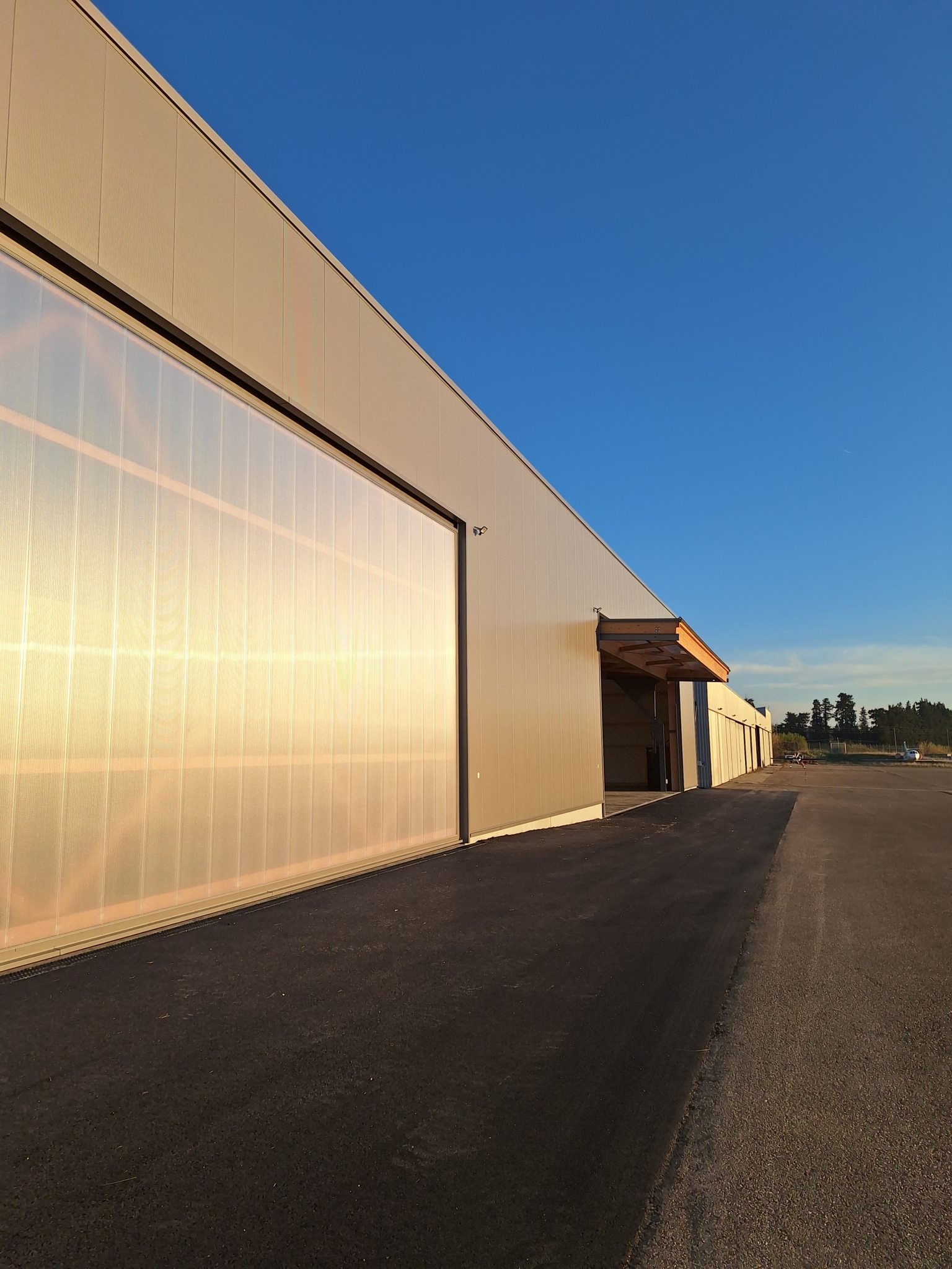 Wooden halls in modular construction by LIGNA systems